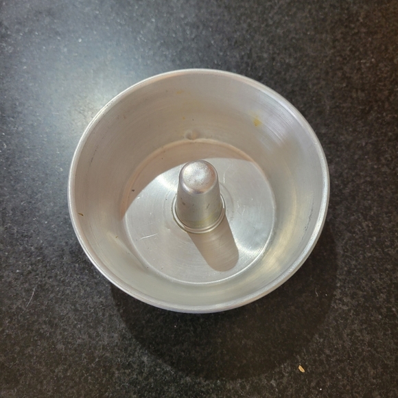 Kitchen | Set Of 6 Vintage Mini Bundt Style Cake Molds 35 X 15 | Poshmark